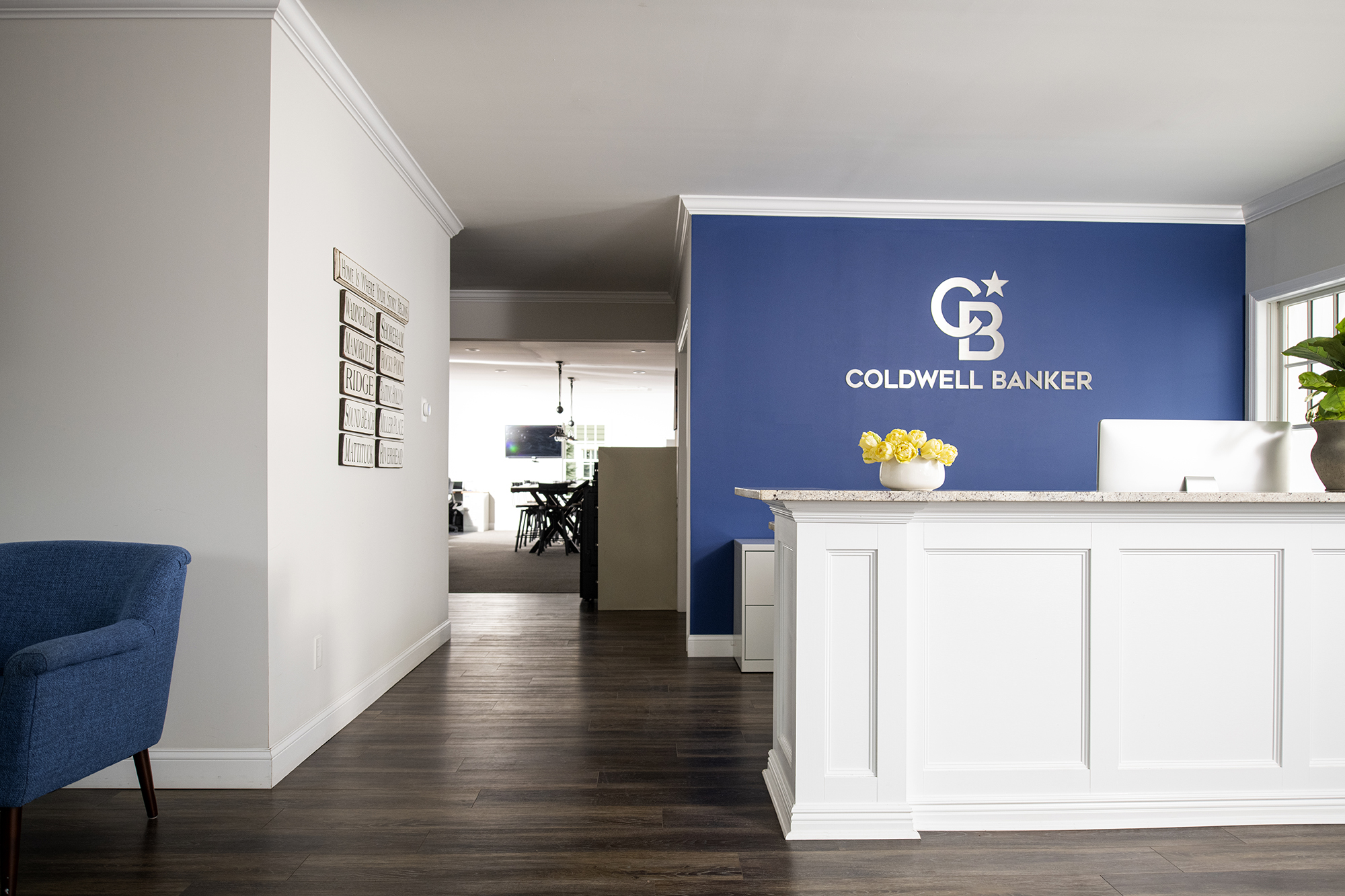 LADY LAKE OFFICE/THE VILLAGES® - Coldwell Banker Vanguard Realty